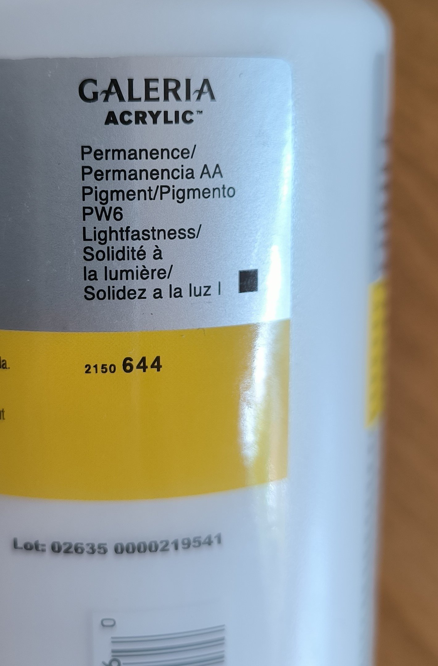 How to Read Labels on Acrylic Paint and Oil Paint to Elevate Your ...